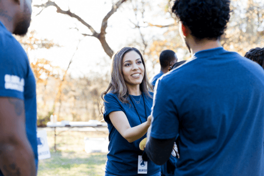 Supervising Volunteers: 5 Tips to Manage, Lead, and Keep Them Engaged