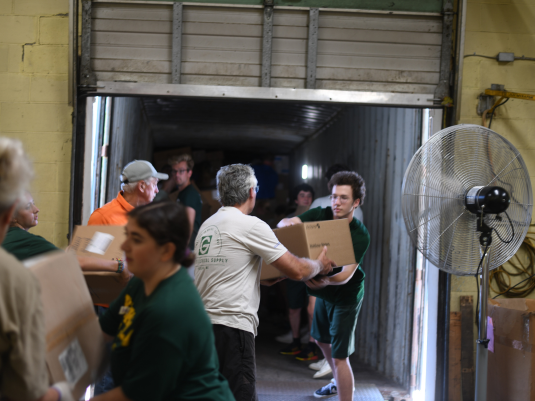 VolunteerHub: Empowering Organizations, Engaging Volunteers